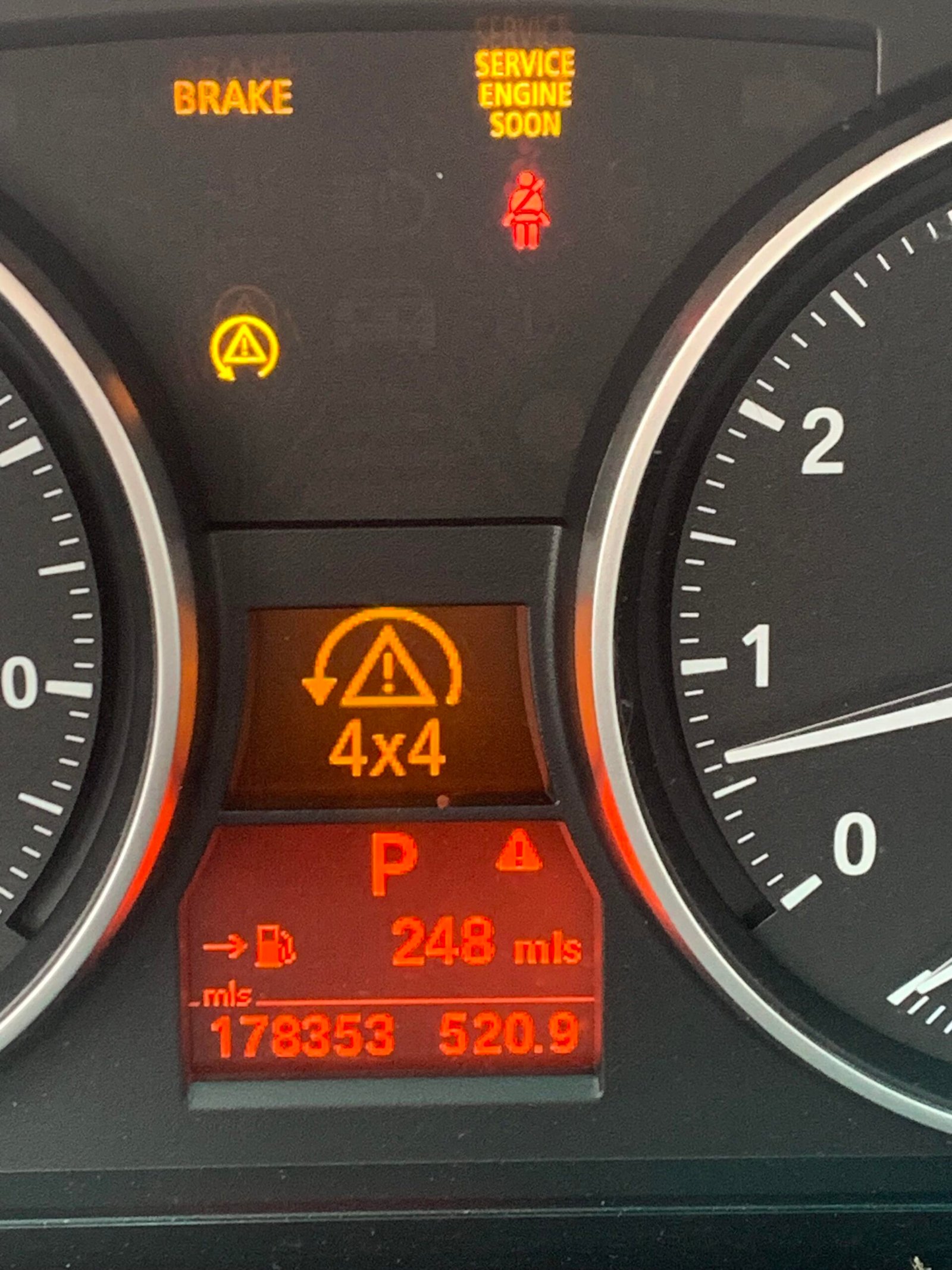 Bmw 4X4 Warning Light: Troubleshoot and Fix Guide