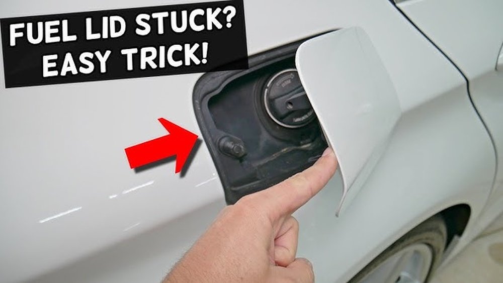 Bmw Gas Cap Stuck: Easy Fixes to Unlock It Fast
